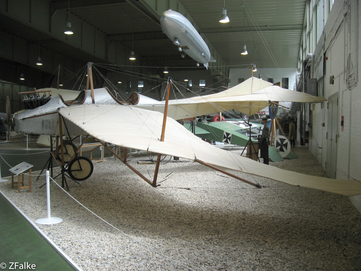 Me gustan los aviones: Taube