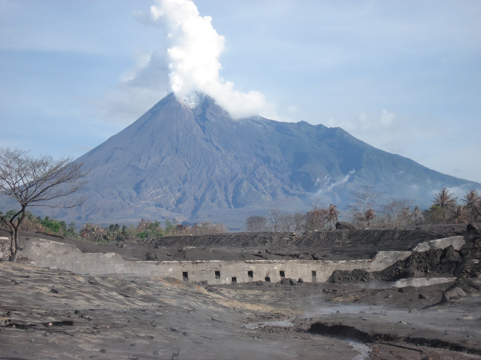 Come To Jogja: Merapi Lava Tour