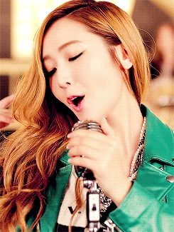 Jessica Jung - My Oh My MV GIFs | Beautiful Korean Artists