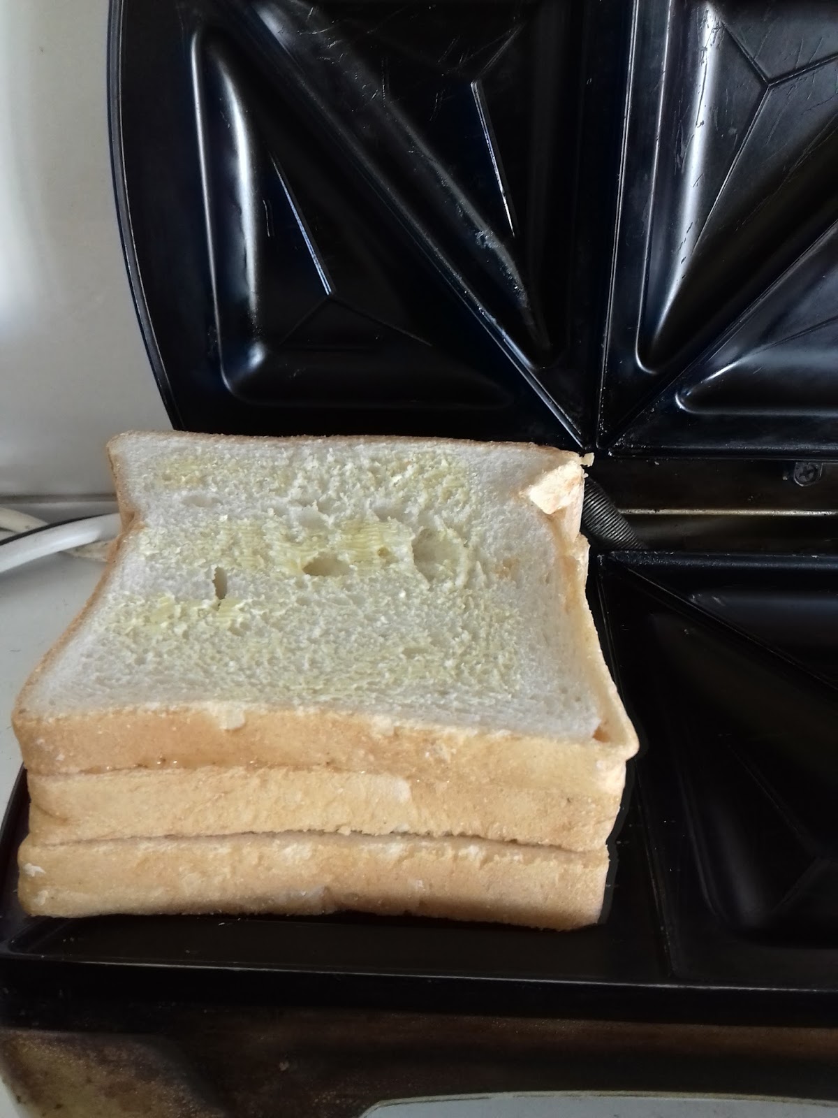 PEANUT BUTTER TOASTED BREAD SANDWICH / Nairobi Kitchen