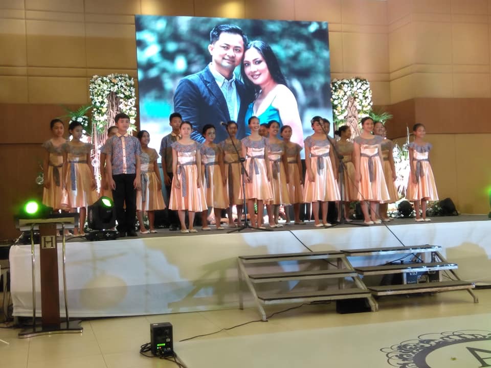 Bohol's Roving Eye: Alexis & Vi- anne Calipusan Renew their Marriage Vows