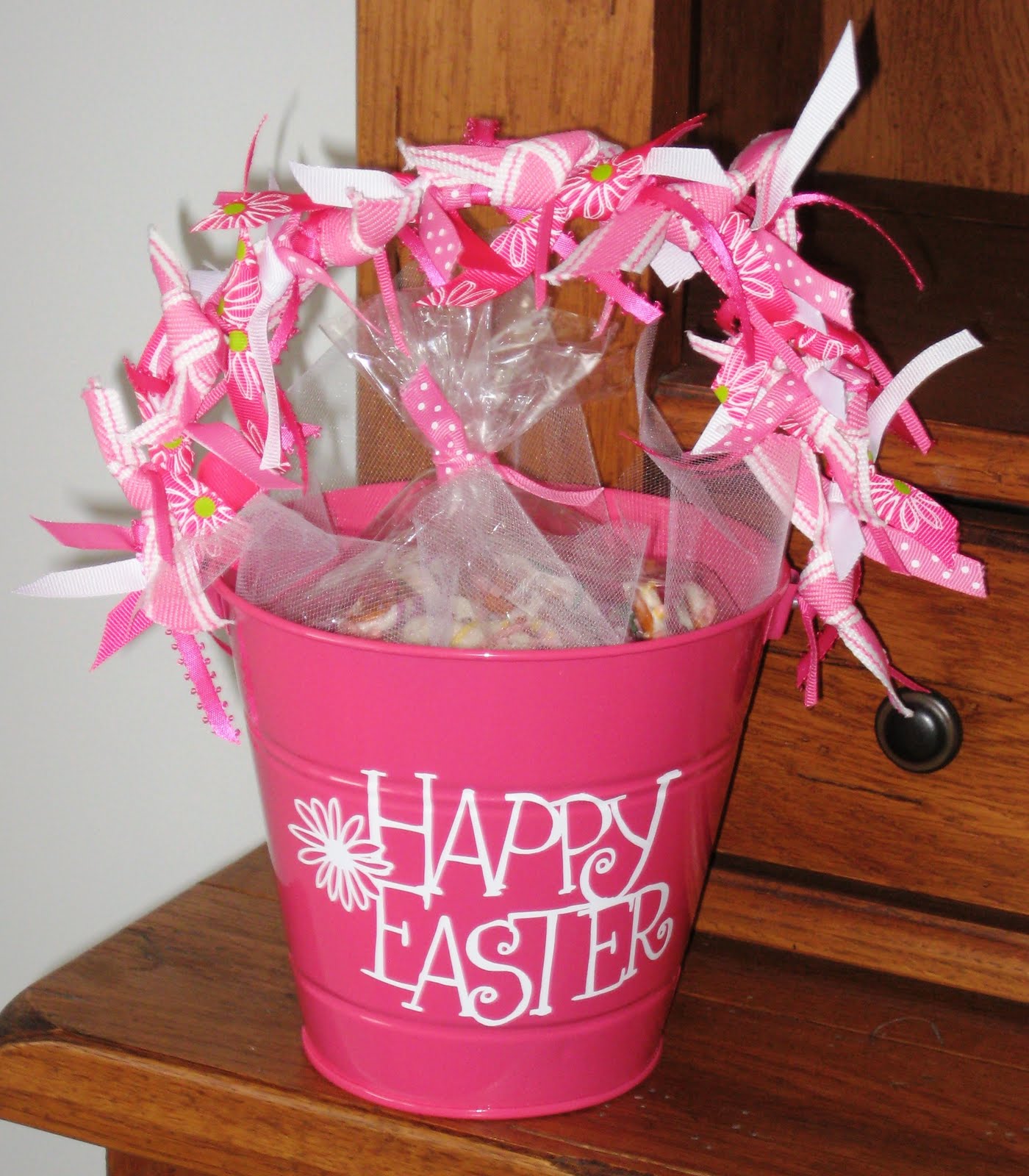 Green Eyed Girl Crafts...: Pink Easter Bucket...
