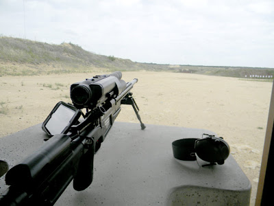 bensozia: The Self-Aiming Gun