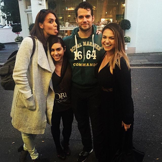 Henry Cavill News: All Smiles In London As Group Of Friends Meet Henry