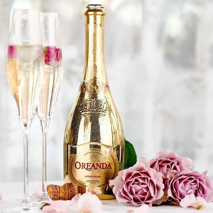 Oreanda Gold Semi-Sweet Champagne – Packaging Of The World