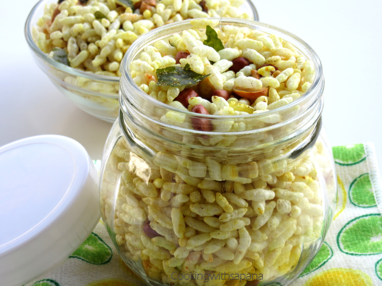 Murmura Chivda |Puffed Rice Mixture - Cooking With Sapana