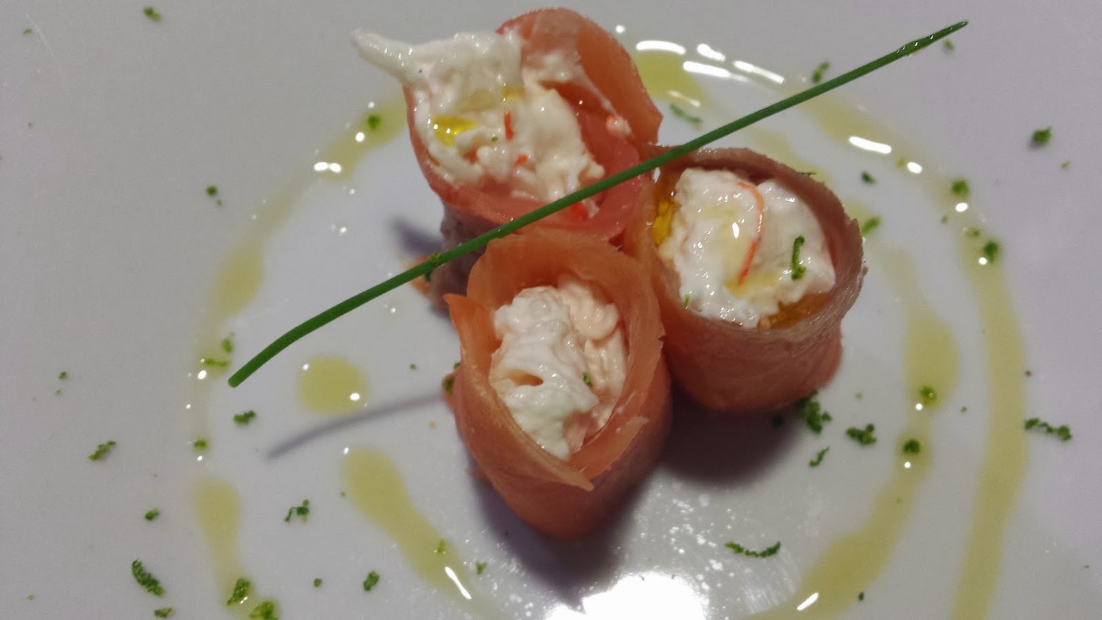 Cocino Contigo Hoy: Rollito de Salmón Ahumado con Pincho a la ...