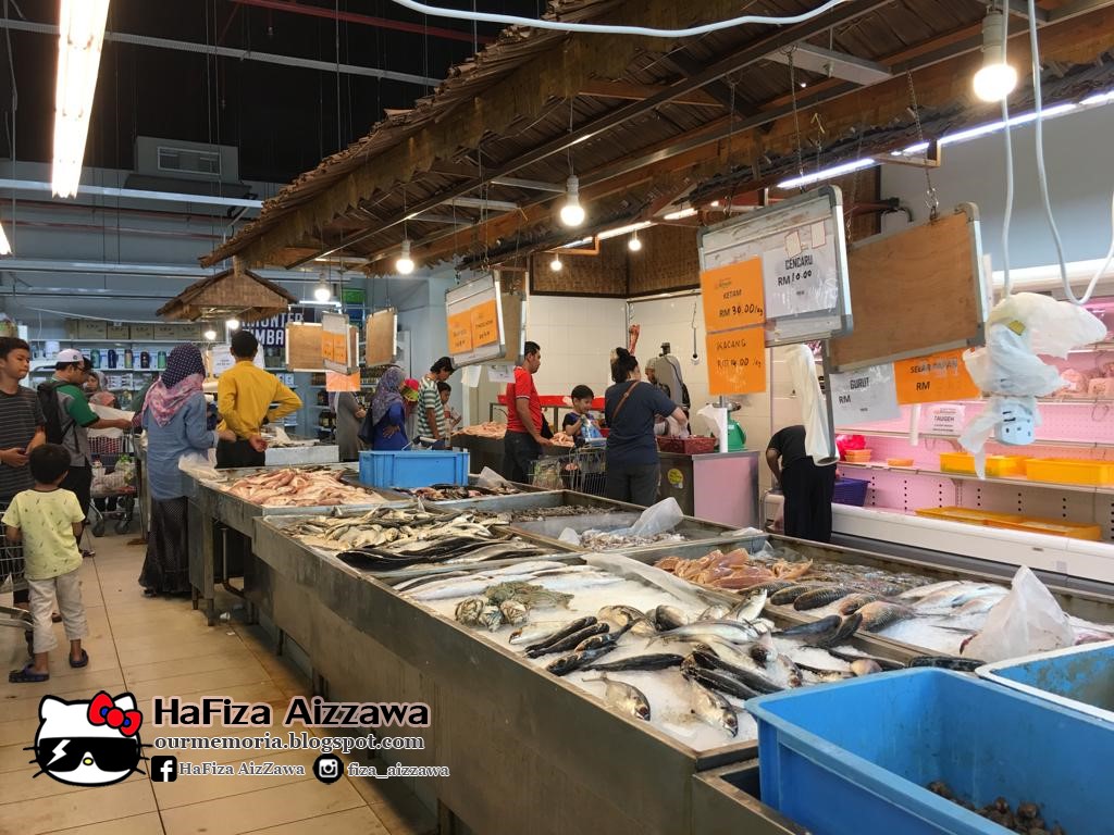 Membeli belah di Pasar Raya Ikhwan, Sg. Buloh