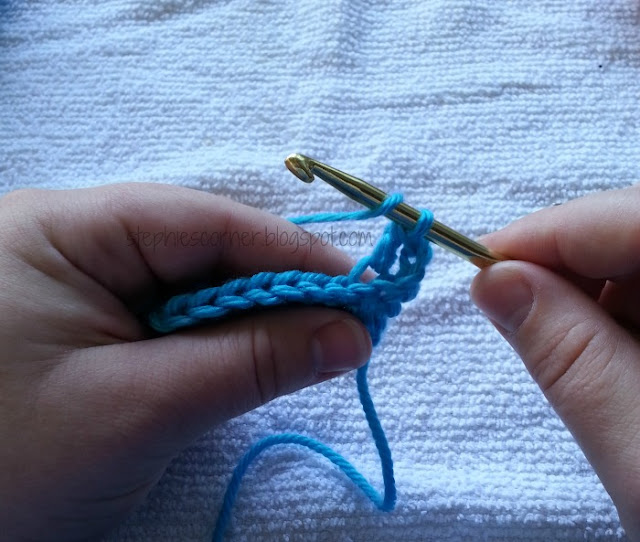 Stephie's Corner: crochet 101 :: crochet in the back loop