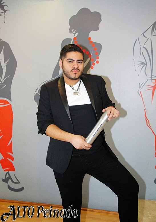 REVLON PROFESSIONAL presenta a ISAAC LIRA