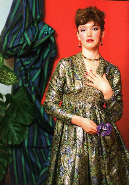 Russian Film Actresses: Russian Actress Anna Samokhina