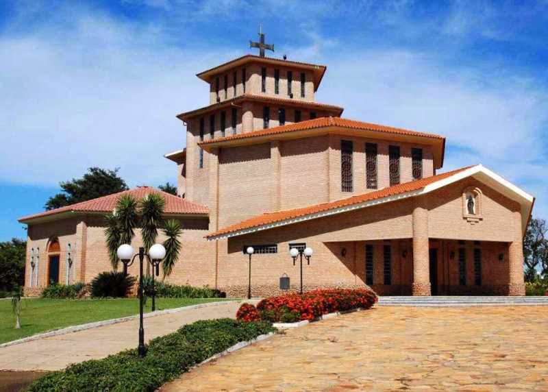 Mineiros - 75 anos | Paula Beauty Makeup