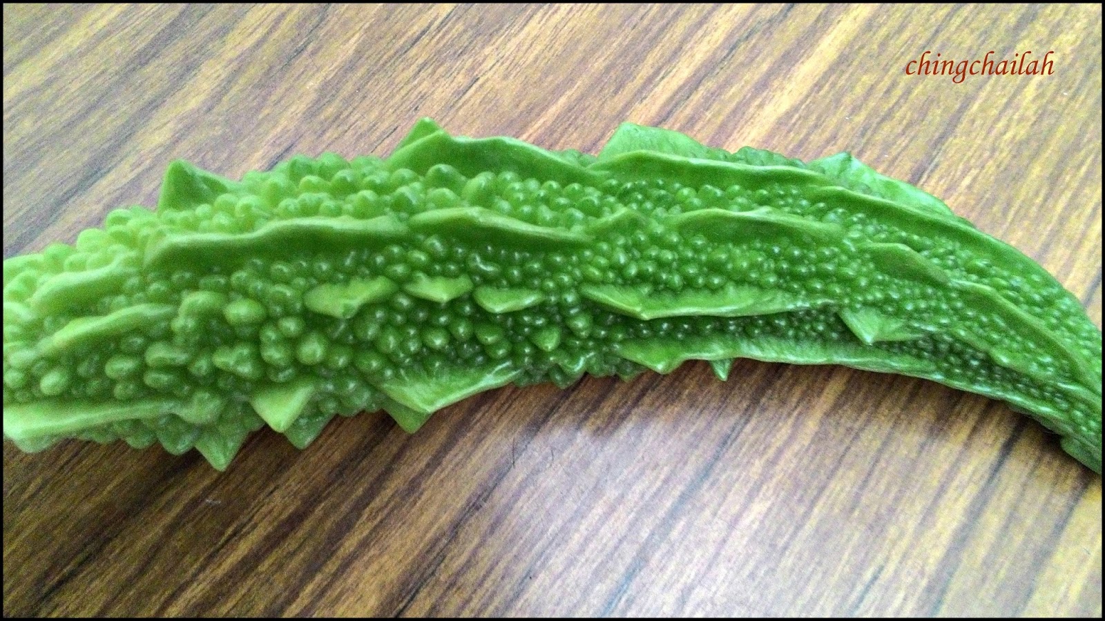 Simple Living In Nancy: Simple Ways Of Cooking Spiky Bitter Gourds.