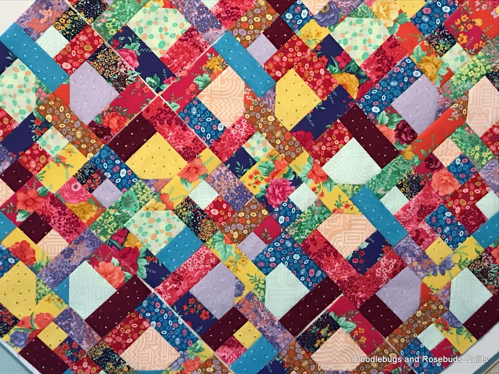 Doodlebugs and Rosebuds Quilts: Graduation Quilt