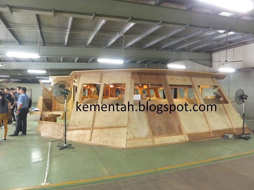 Senang Diri: Try before buy: Republic of Singapore Navy wooden Littoral ...