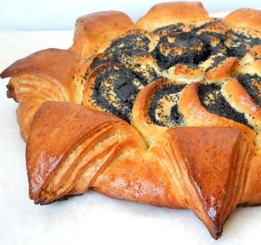 Simplicity - Simplitate in bucatarie: Floarea soarelui - Cozonac cu mac