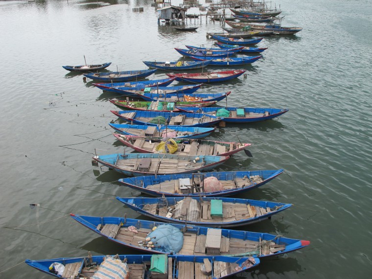 Xin chao!: Vietnam beautiful beaches, islands and bays