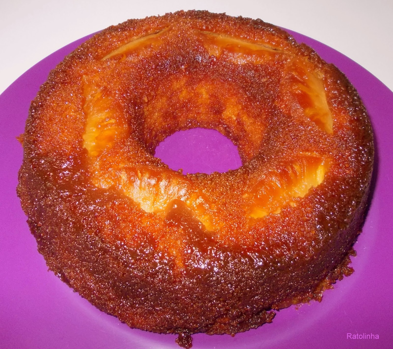 Bolo de Ananás e Coco | Receita rápida e simples de fazer