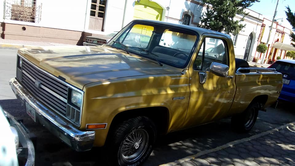 Autos del recuerdo: DINA 1000