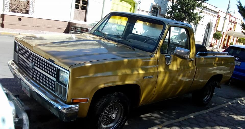 Autos del recuerdo: DINA 1000