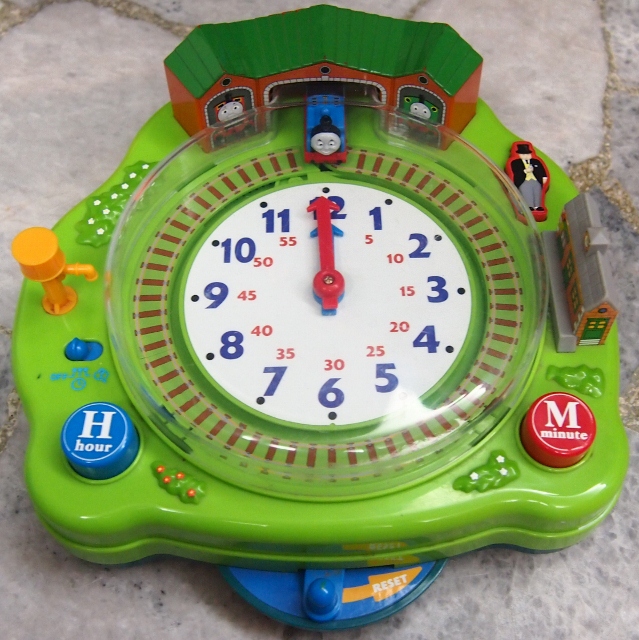 JuaiMurah: Tomy Busy Time Thomas Learning Clock