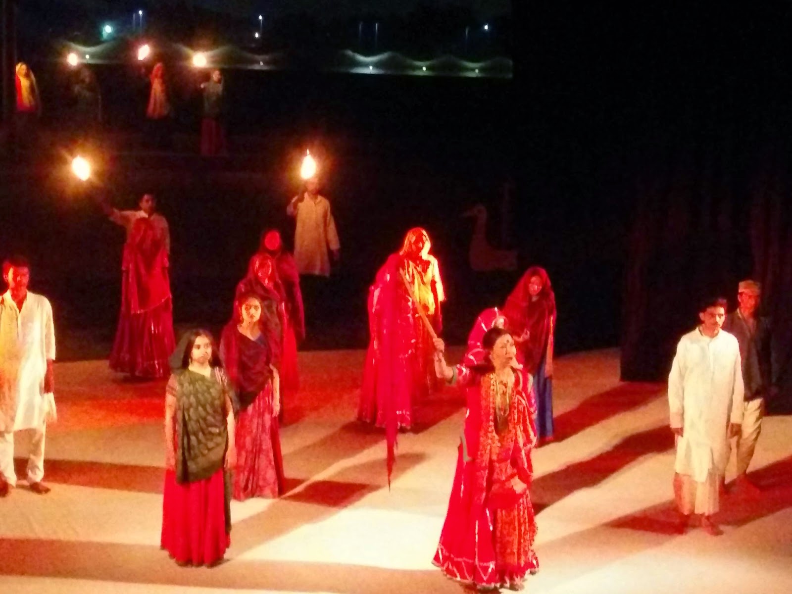An evening at Natrani theatre: Kadak Badshahi | Nomadic Suitcase