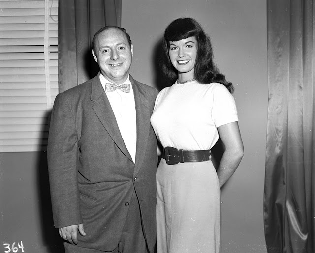 These Rare Photographs of ’50s Pinup Queen Bettie Page Were Nearly ...