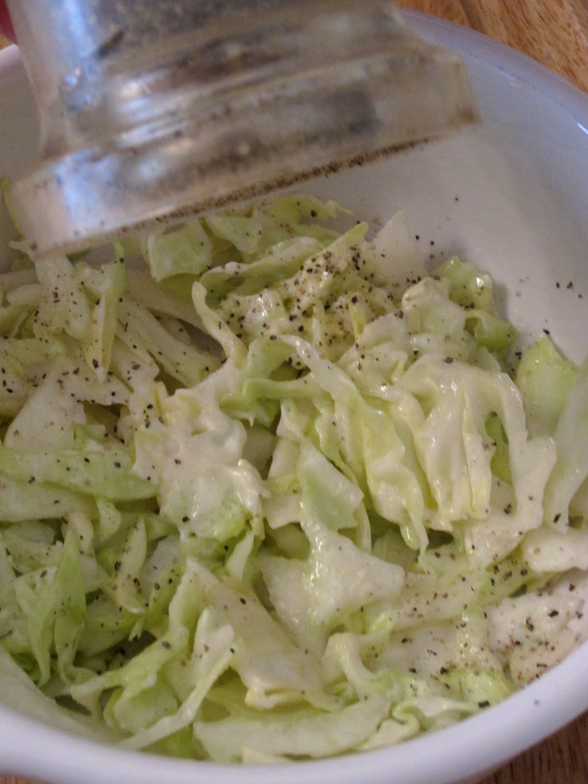 ShowFood Chef: Mom's Simple Southern Cole Slaw - Simple Saturday