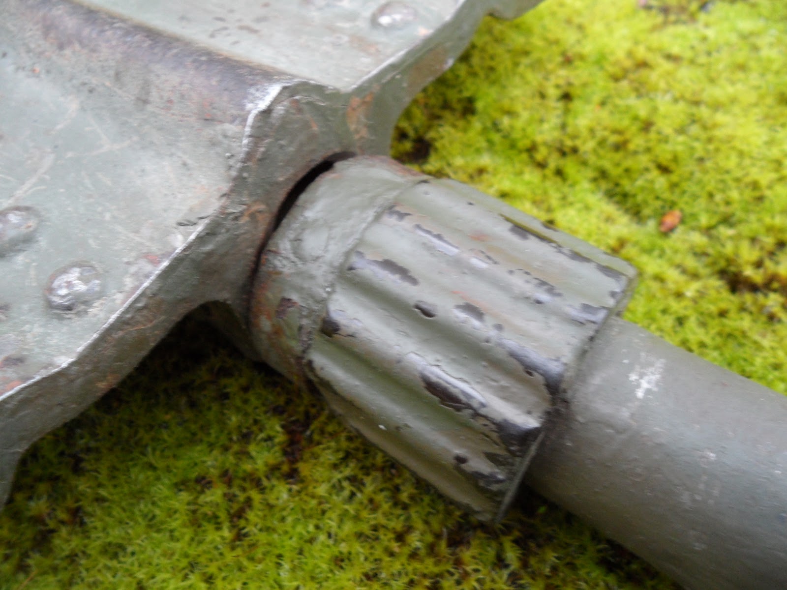 Four Bees: Dutch Army Shovel, Entrenching Tool, Folding Shovel, Post ...