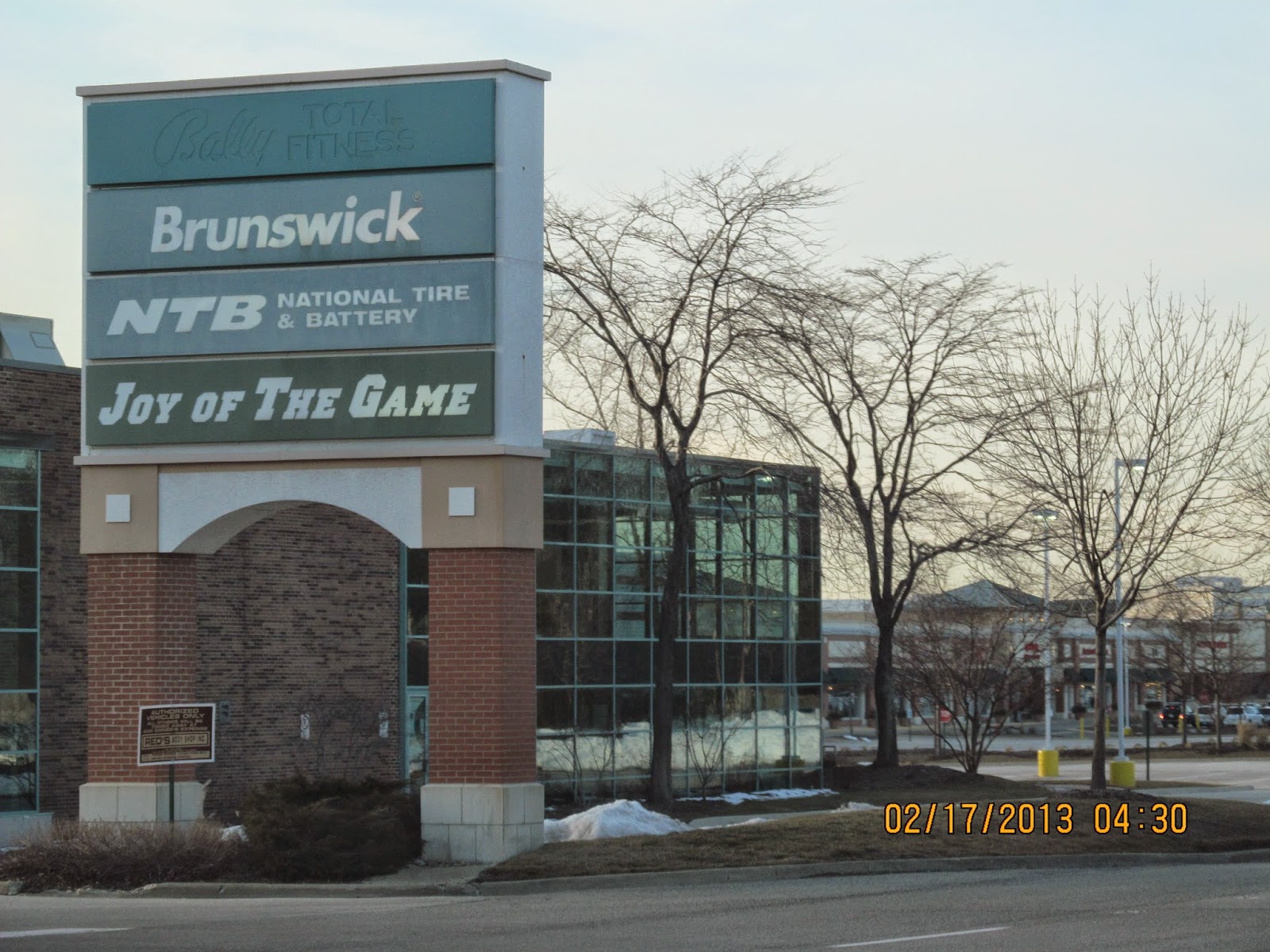 Trip to the Mall: Deerbrook Mall- (Deerfield, IL)