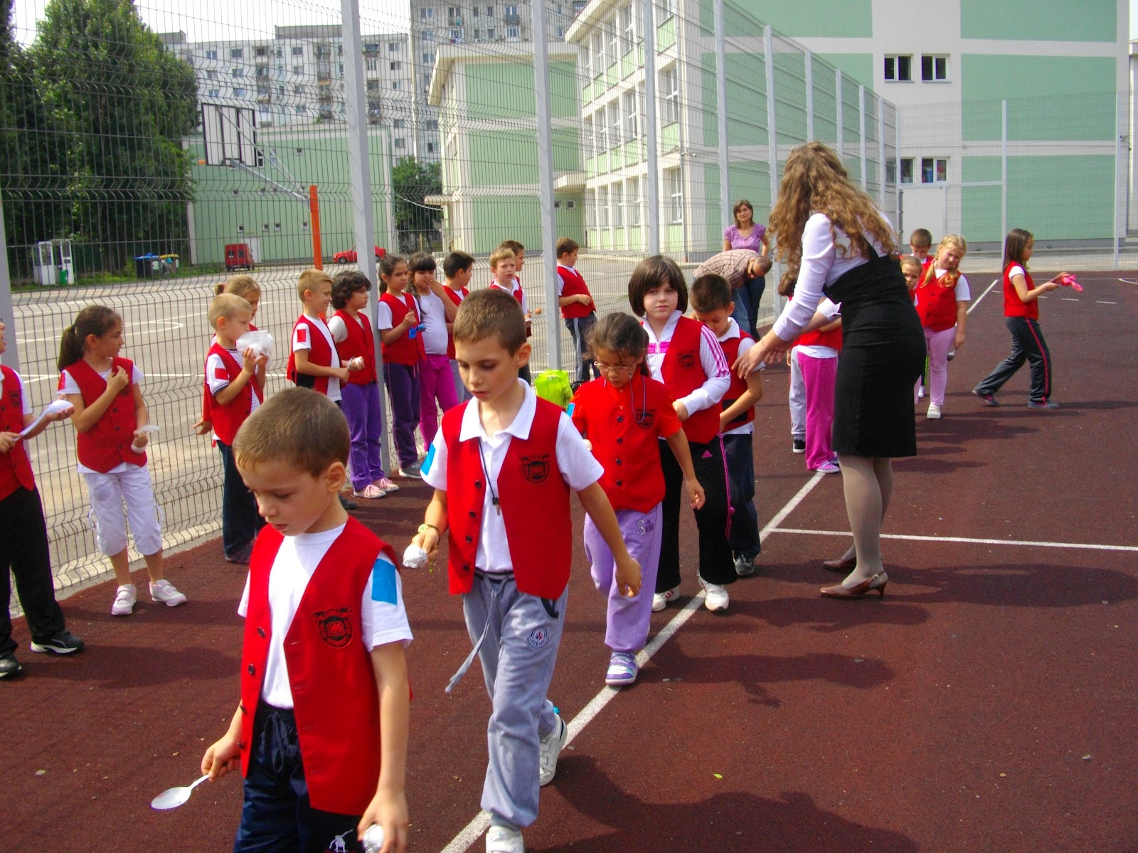 SHANA ALEXIA: 1 Iunie 2012 Clasa a-I-a C Scoala Nr. 165