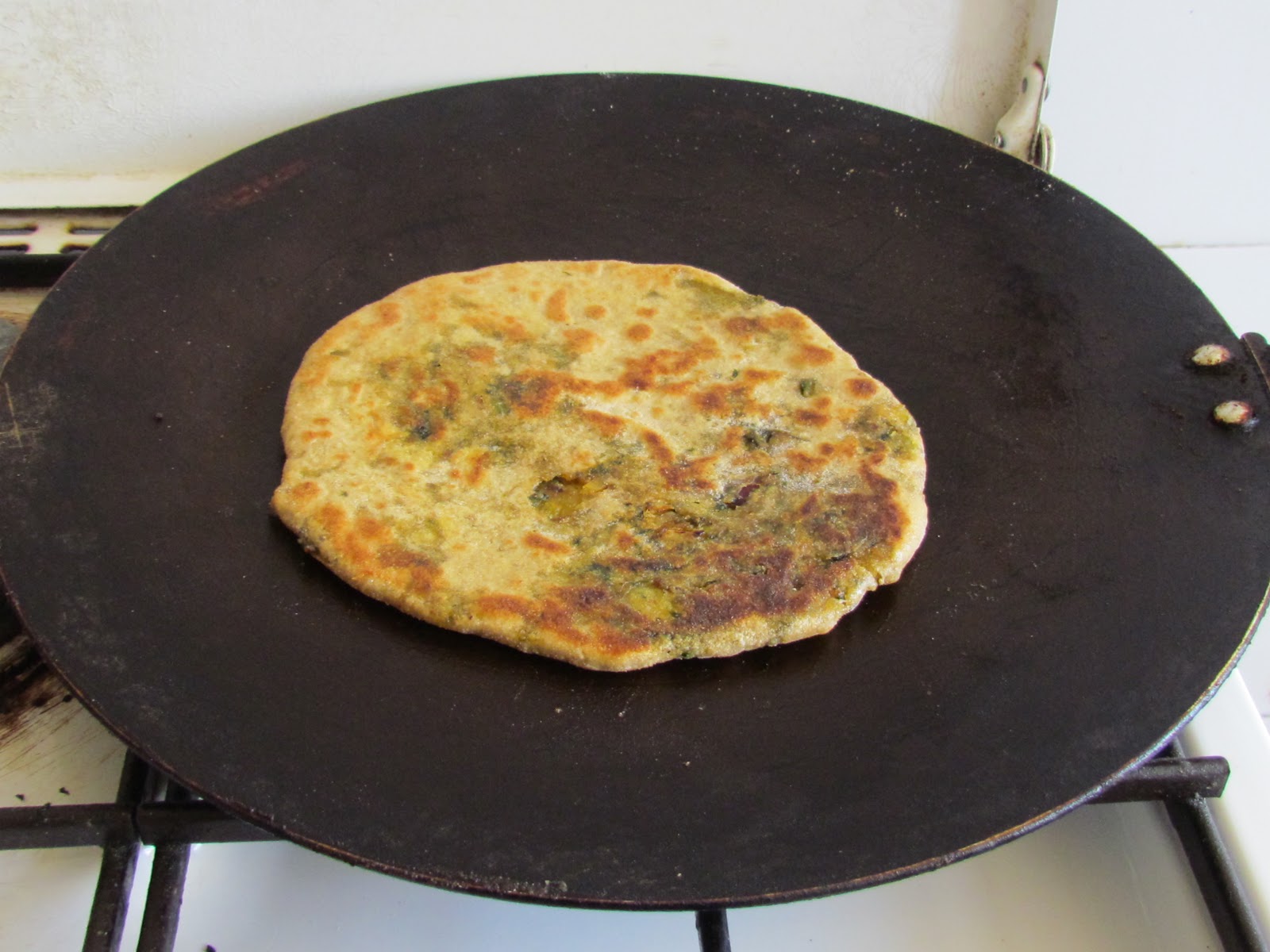 With Love from Mom's Kitchen: Parantha Sadabahar/सब्ज़ी भरा पराठा ...