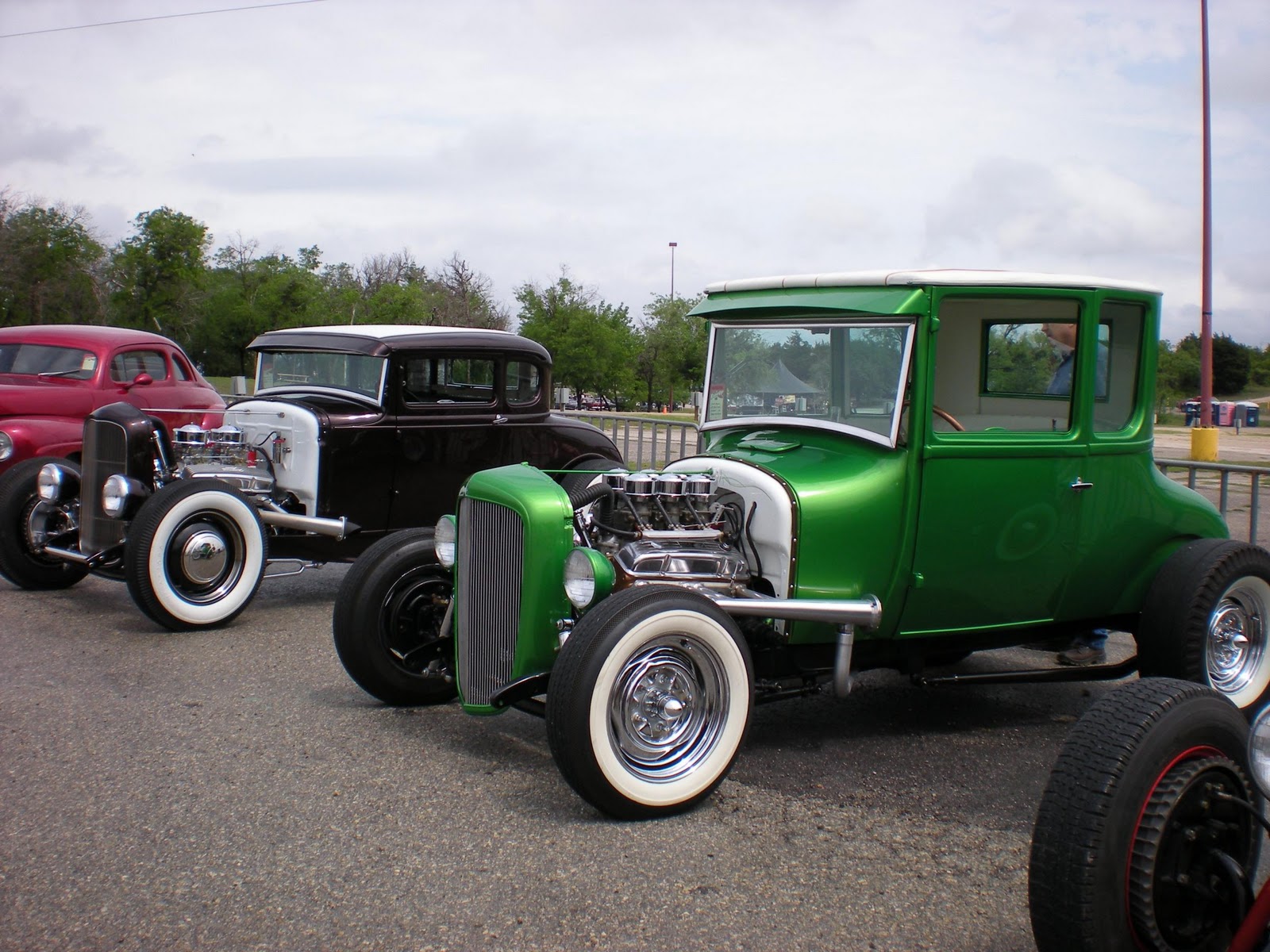 Rockabilly garage: Ford T Hot rod 1927
