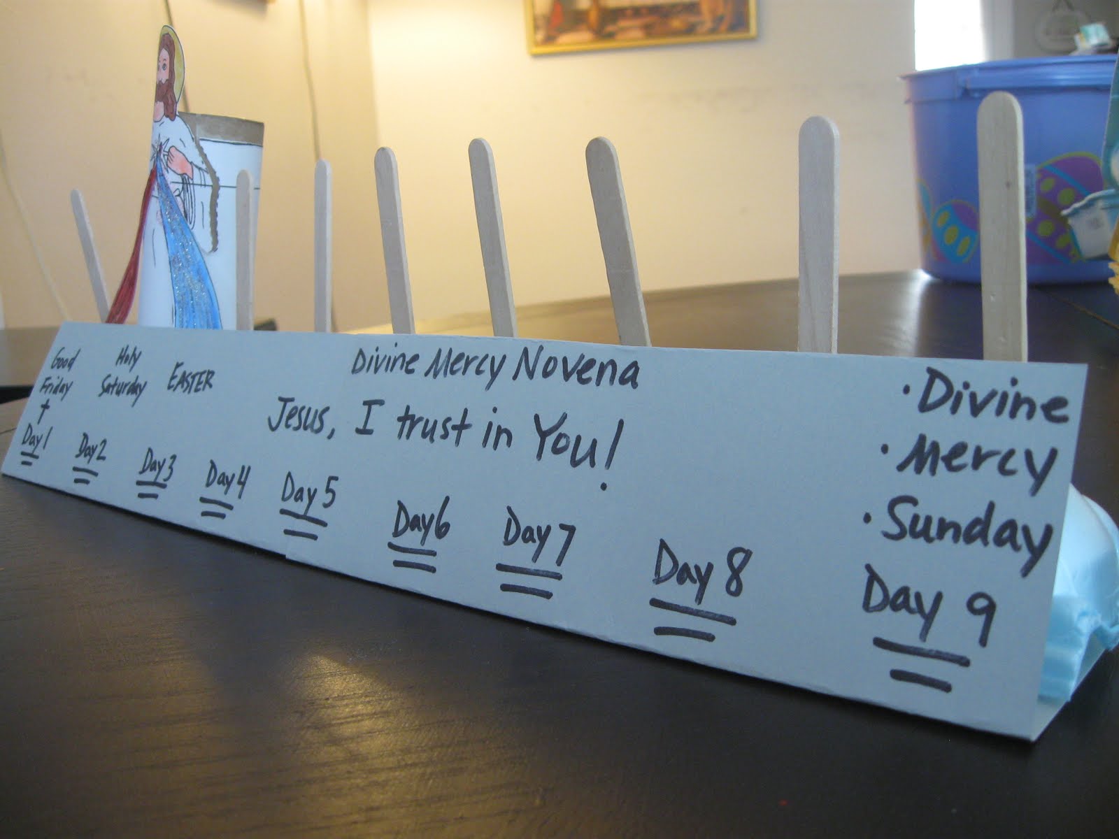 Happy Catholic Home: Divine Mercy Craft