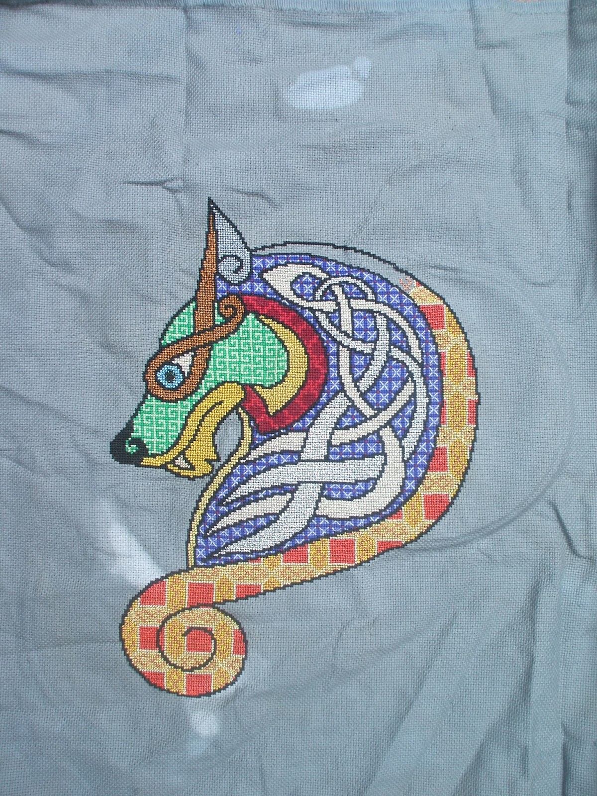 Magical's Quilts and More...: Celtic Wolf - Finally complete!