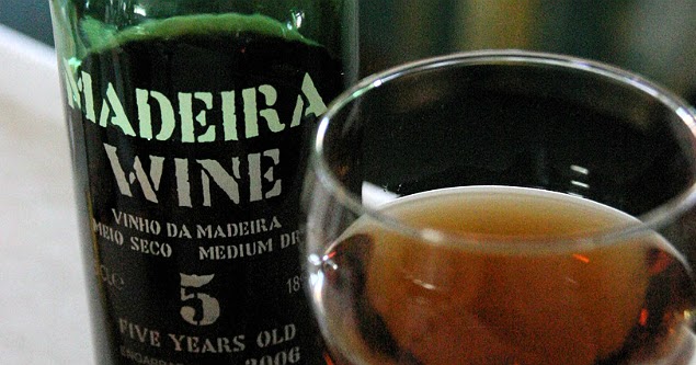 8 bebidas a provar na Madeira - Somos Madeira