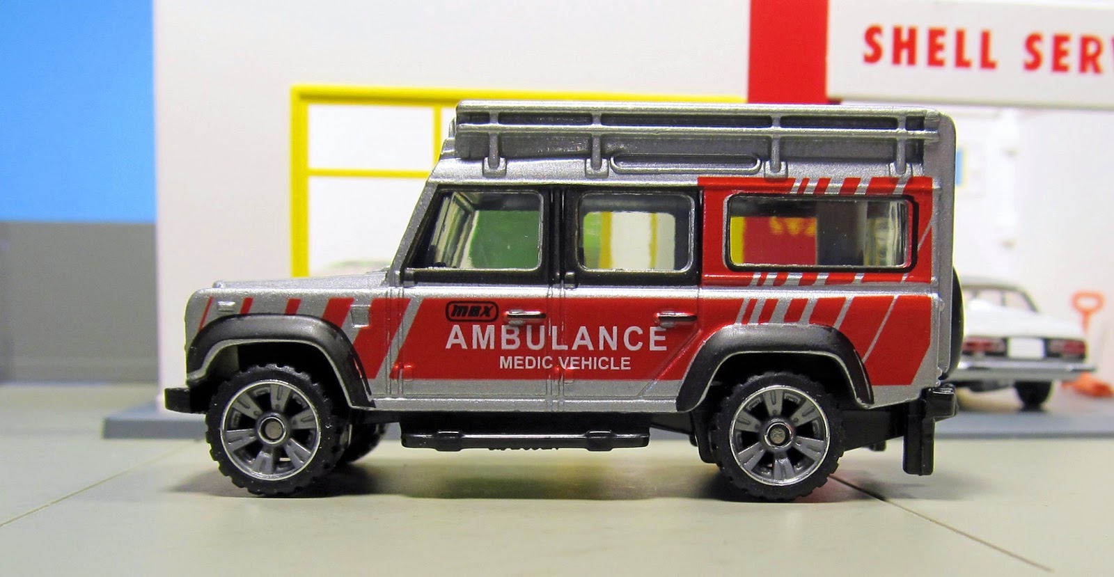 Matchbox Land Rover Defender
