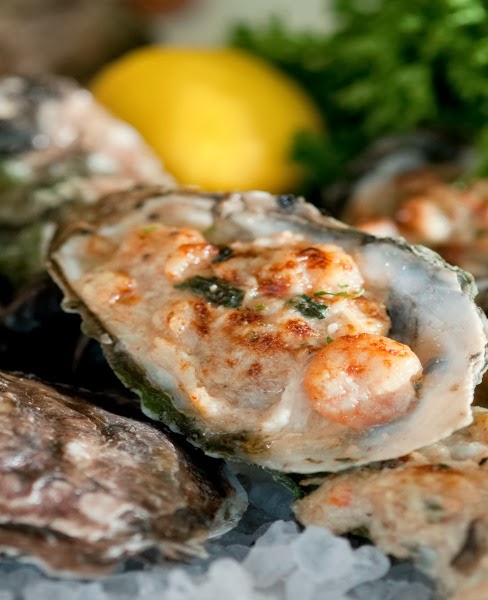 Scrumpdillyicious: Half Shell Seafood: Mississippi Flair in Manatee County