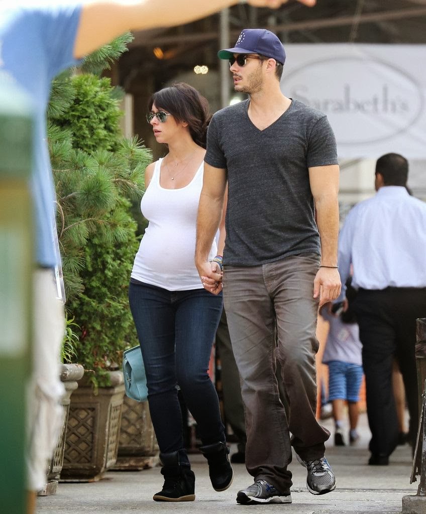 Show Wallpaper: Brian Hallisay HD Wallpapers