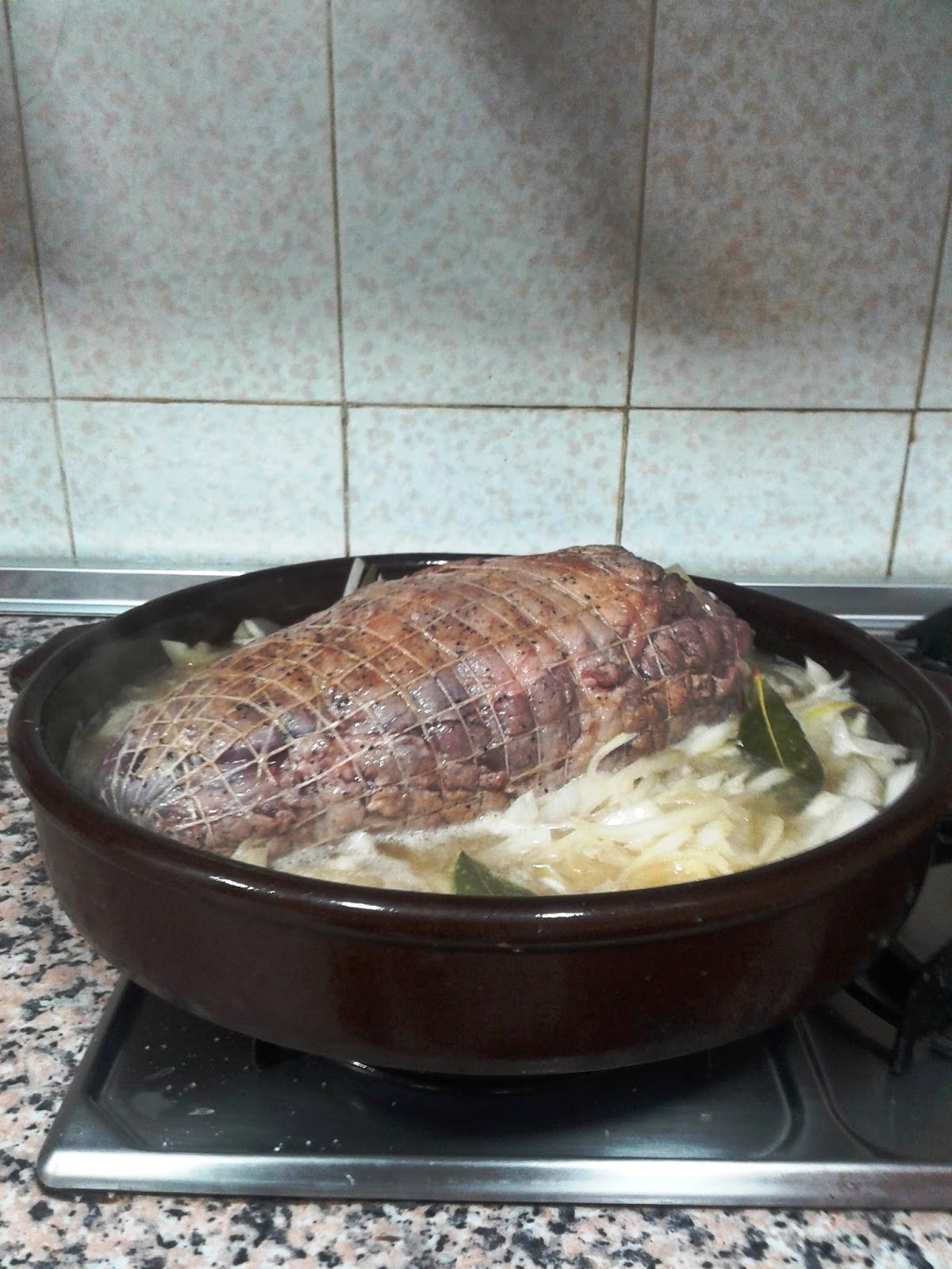 Paprika En La Cocina: Redondo relleno jamón serrano y piña