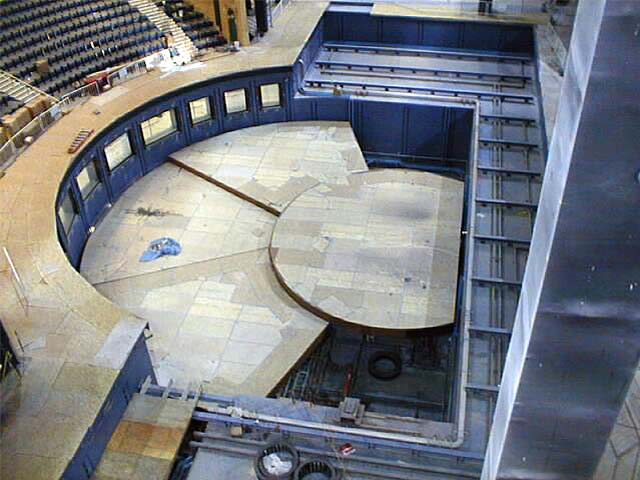 Custom Lifting Equipment News: Underwater Stage Lifts Engineered to ...