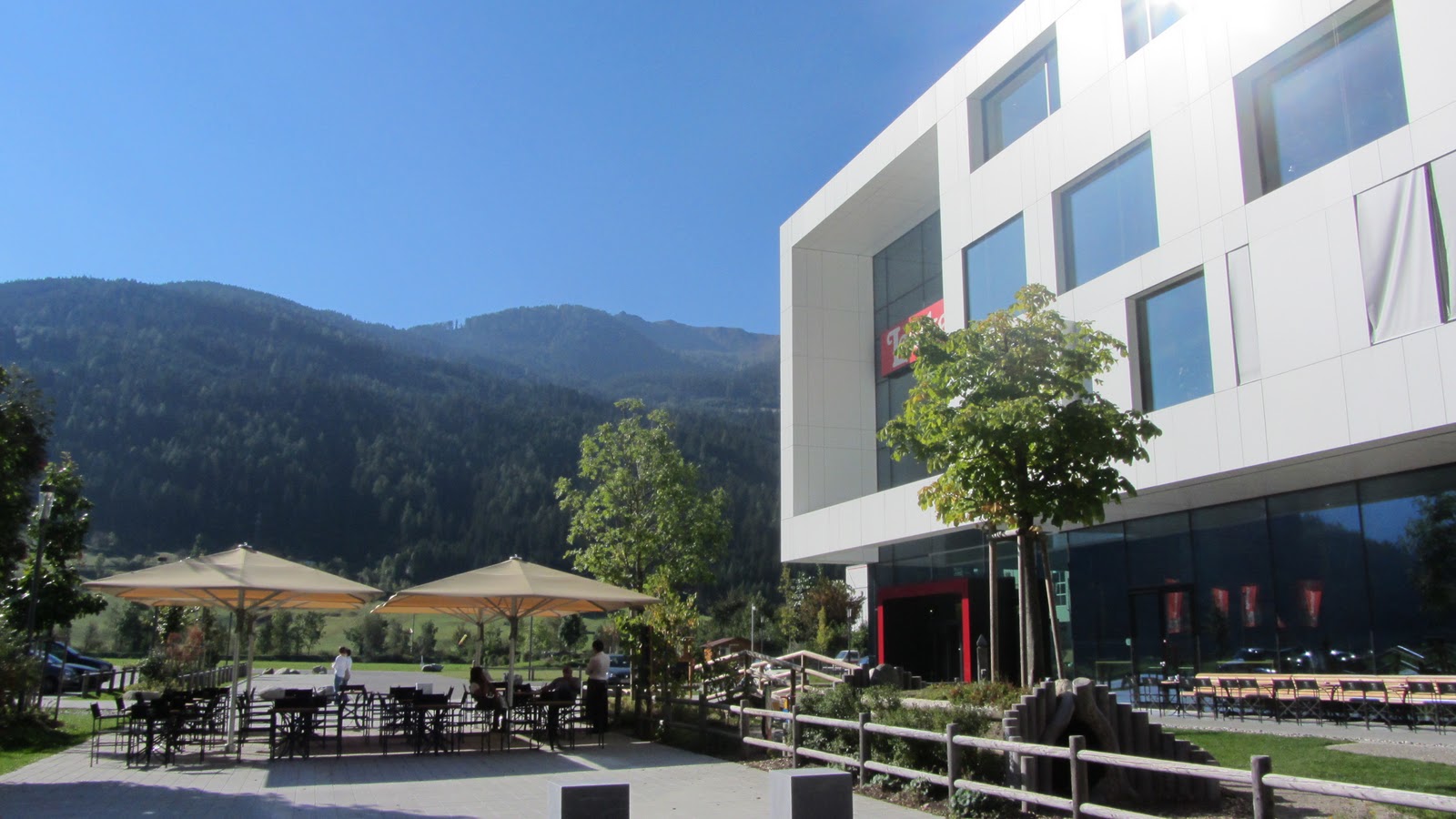 Bichinho das Viagens: Visita à fábrica de bolachas da Loacker na Áustria.