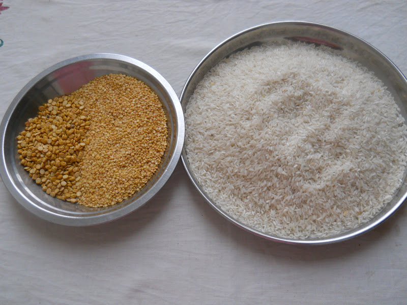 Brinda's Palakkad Vegetarian Cuisine: DIWALI - MUTHUSARAM & THENGOZHAL