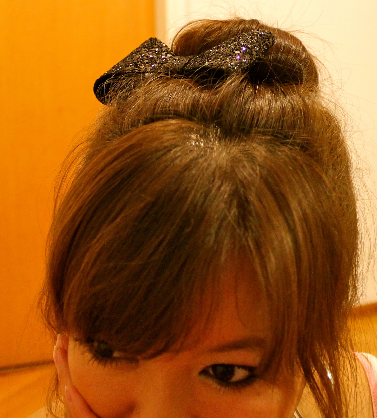 Enjoying Life by Eri Uehara: Hair Tutorial: Odango Bun en 15 segundos!
