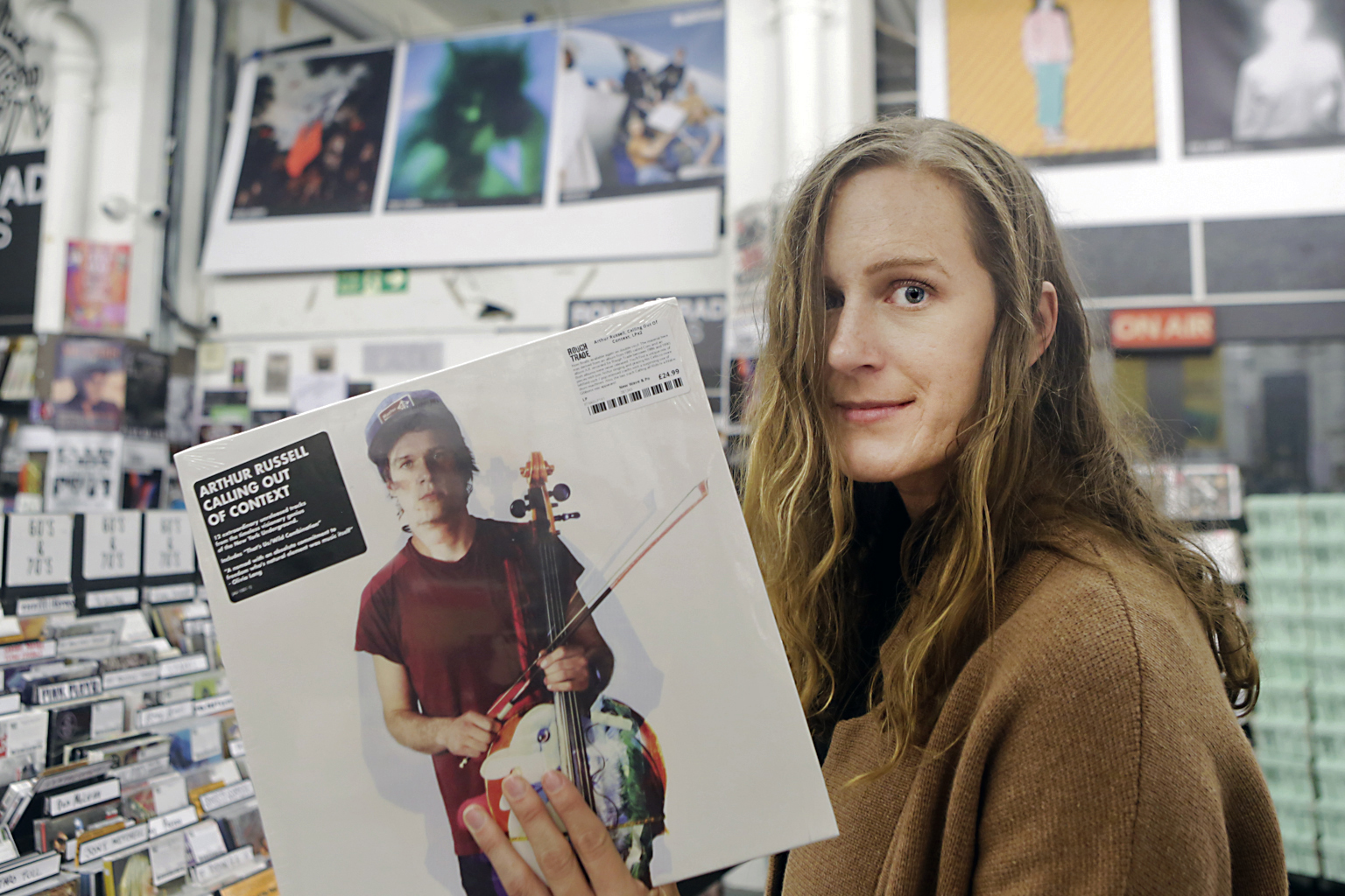 Eleonora C. Collini: PHOTOS; RECORD SHOPPING WITH LAURA GIBSON