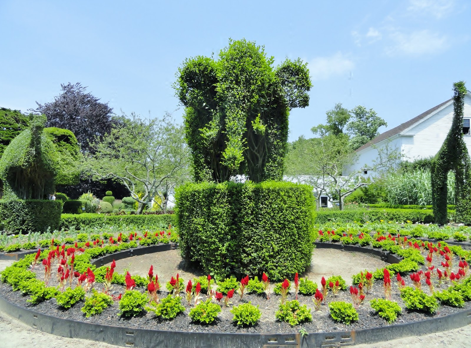 Antique Homes and Lifestyle: Green Animals Topiary Garden, Portsmouth, RI