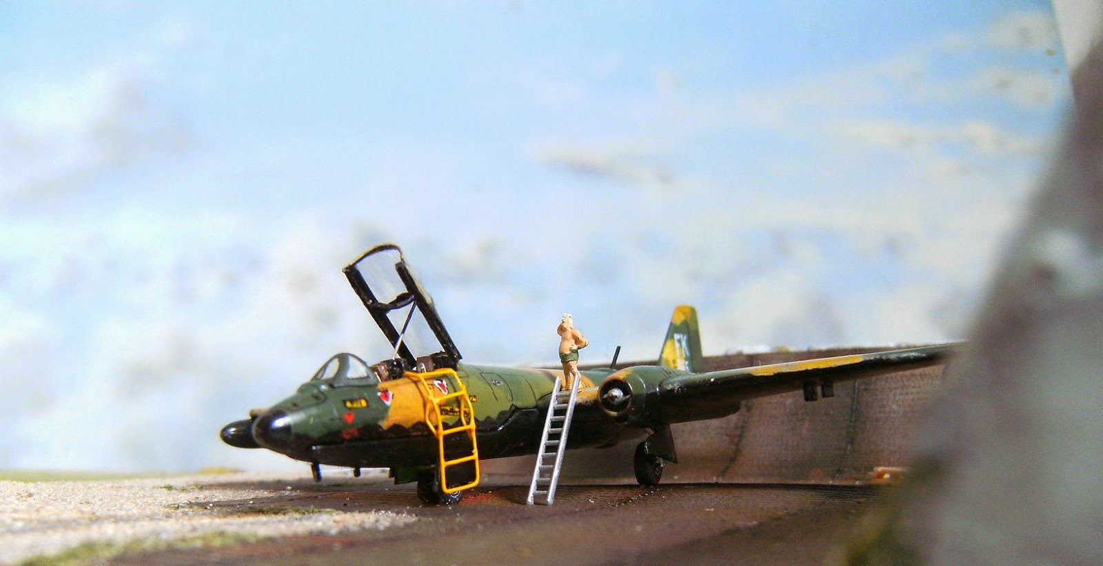 Happyscale-Modellbau: Martin B-57B Canberra - Atlas Collection Diecast ...