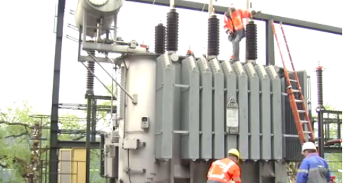 How are transformers sized to operate Three Phase induction type ...