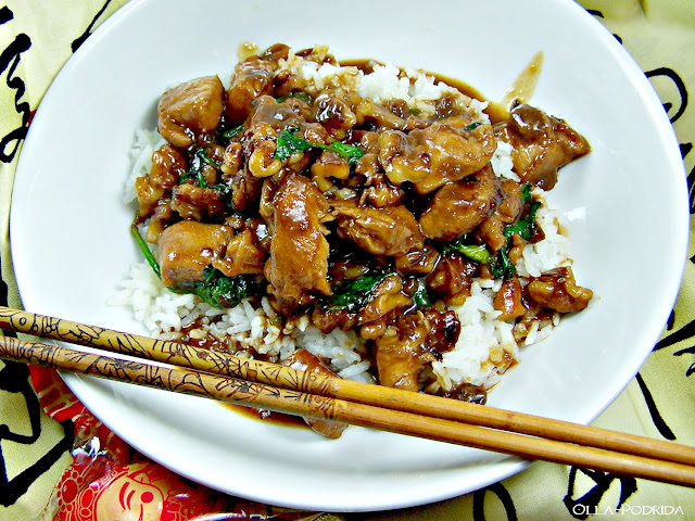 Olla-Podrida: Chinese Walnut Chicken