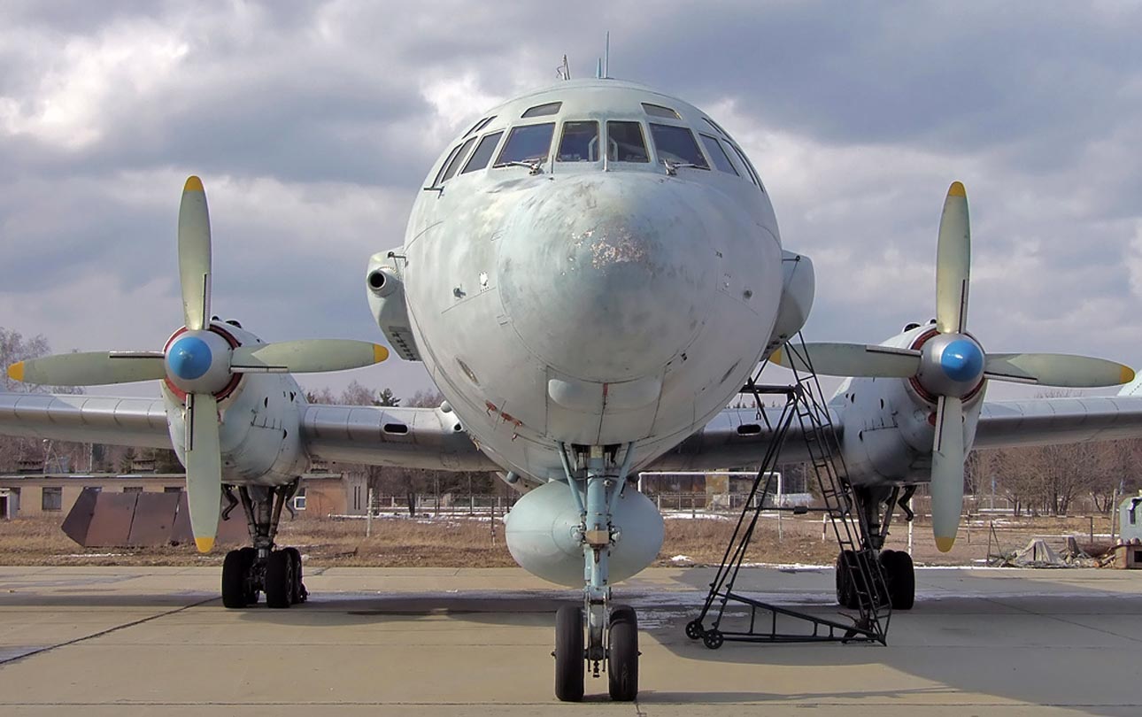 nhungdoicanh: Ilyushin Il-20M Coot-A